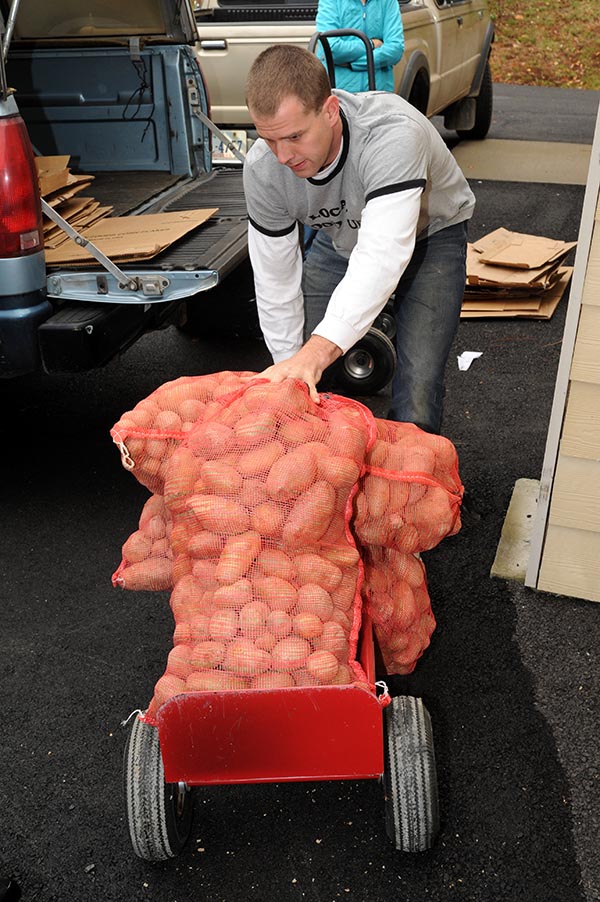 Now That's A Lot Of Potatoes! Local Food Hub Drops @ Nelson Pantry : 10 ...