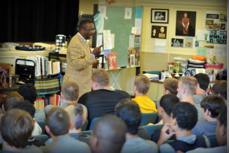 Derius Swinton Speaks To Team And Coaches At NCHS - Blue Ridge Life ...