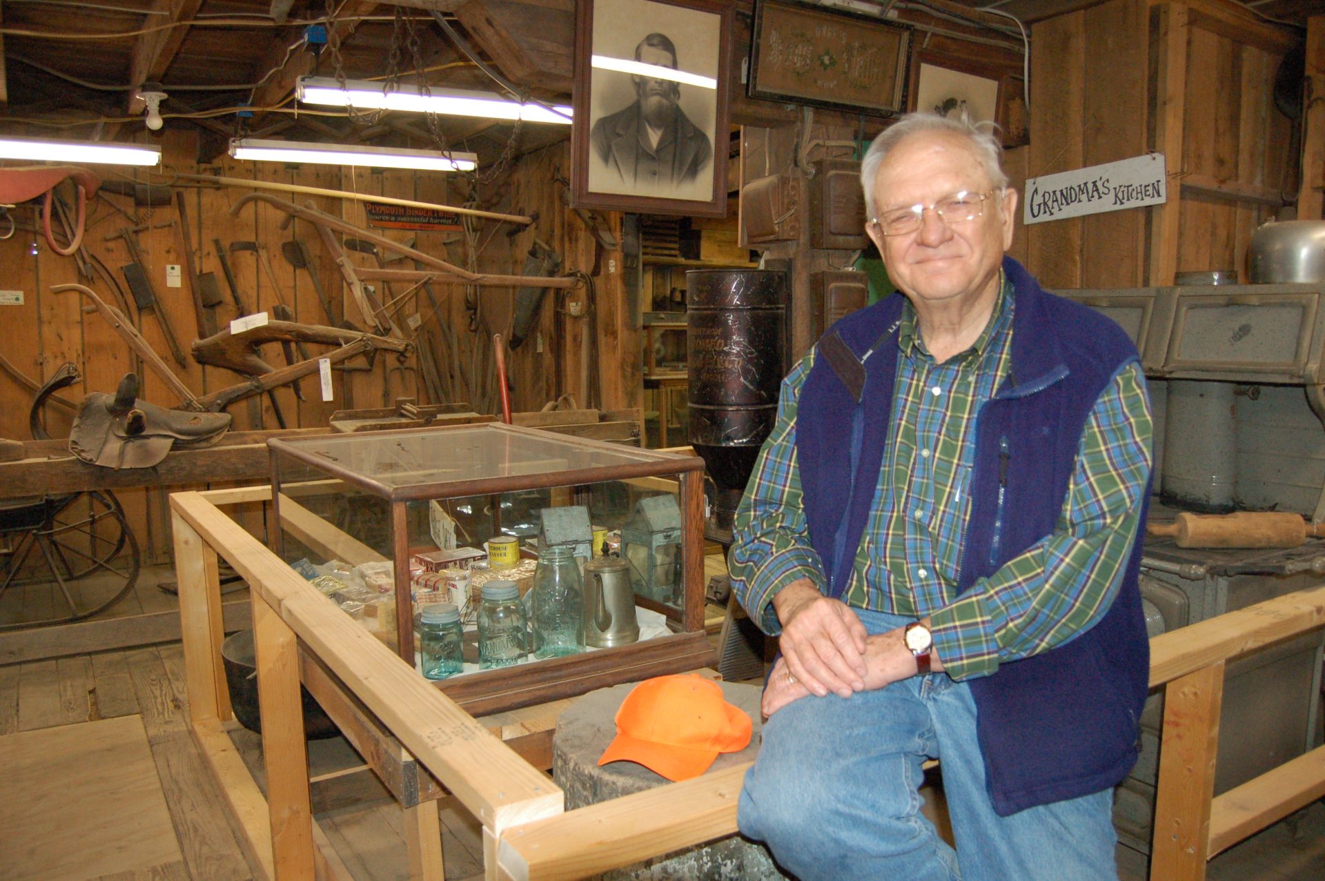 Heartbeat Of Nelson Goes Silent : Icon Of Saunders Brothers Family ...