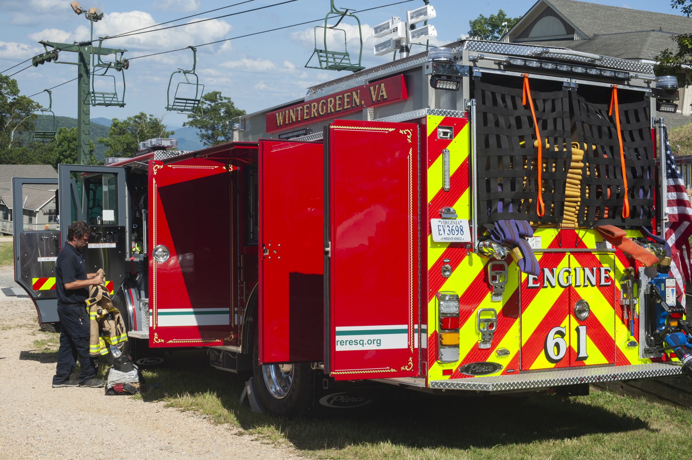 Wintergreen Fire Takes Delivery Of New Fire Engine - Blue Ridge Life ...