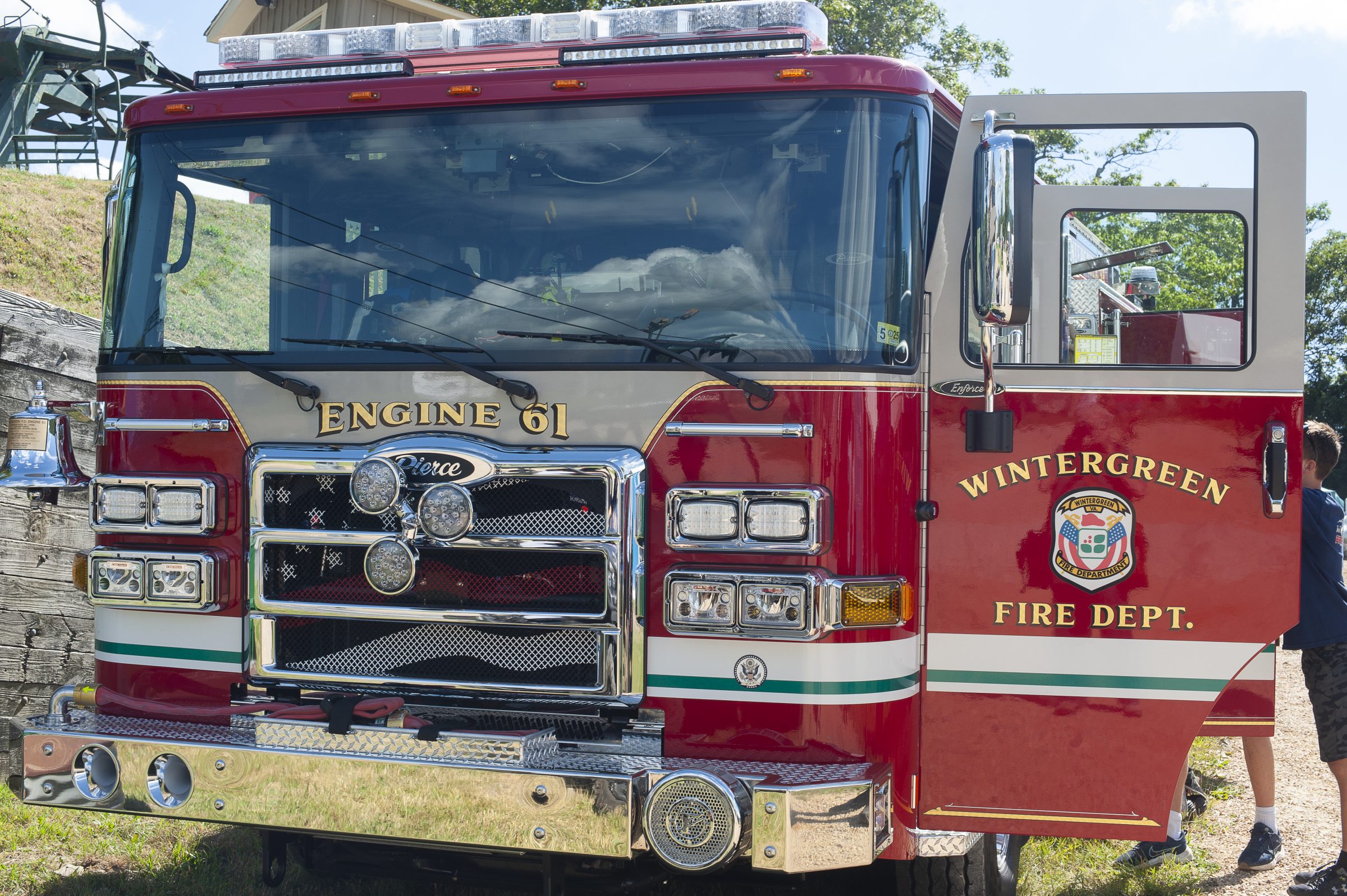 Wintergreen Fire Takes Delivery Of New Fire Engine - Blue Ridge Life ...